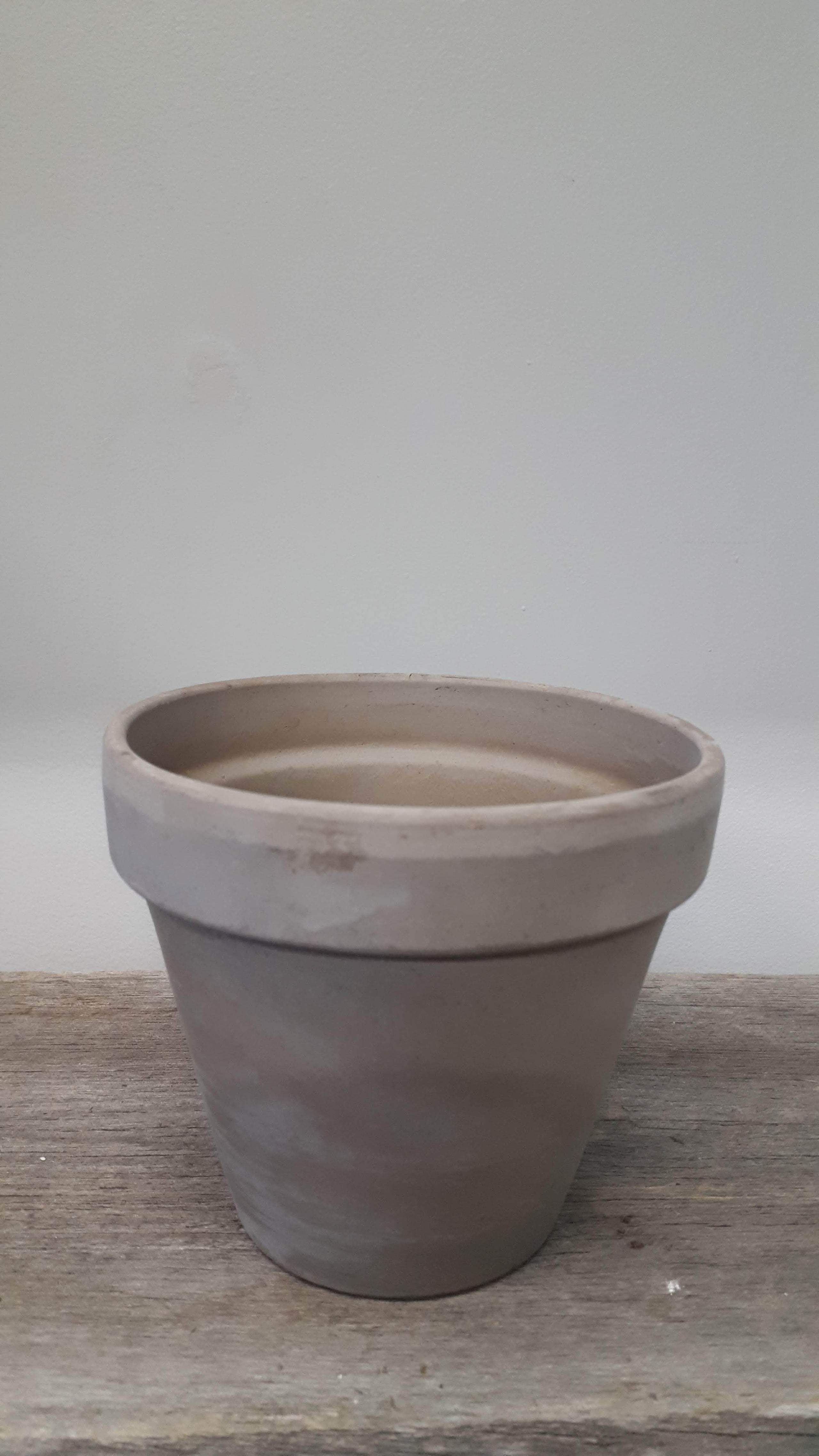 Basalt Clay Pot | Lace and Leaves Studio